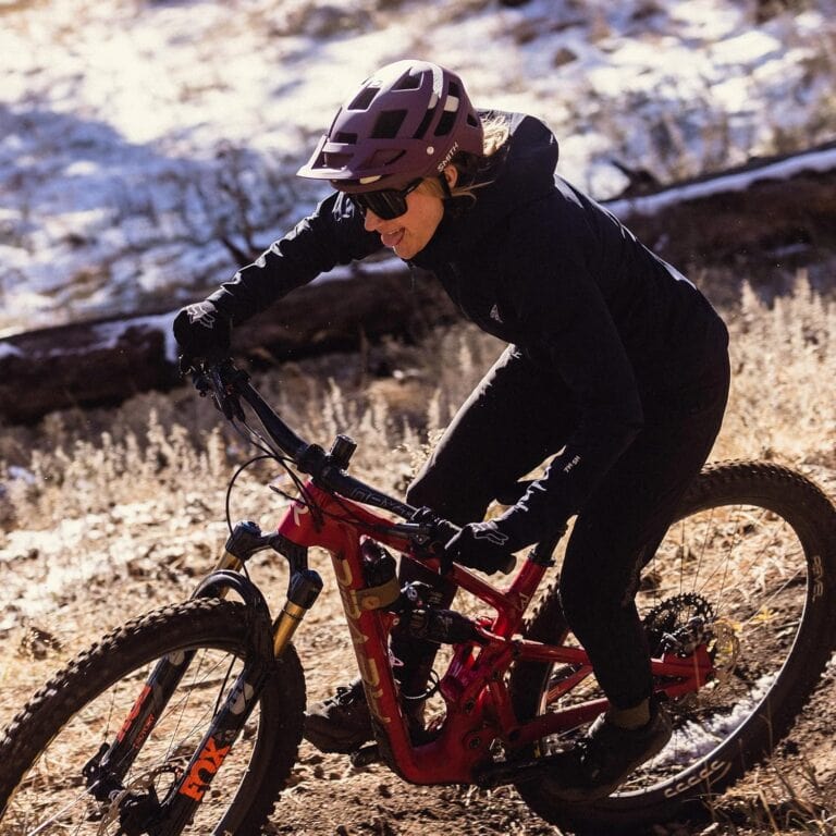 8 Best Mountain Bike Men's Helmet | Outdoor Adventure